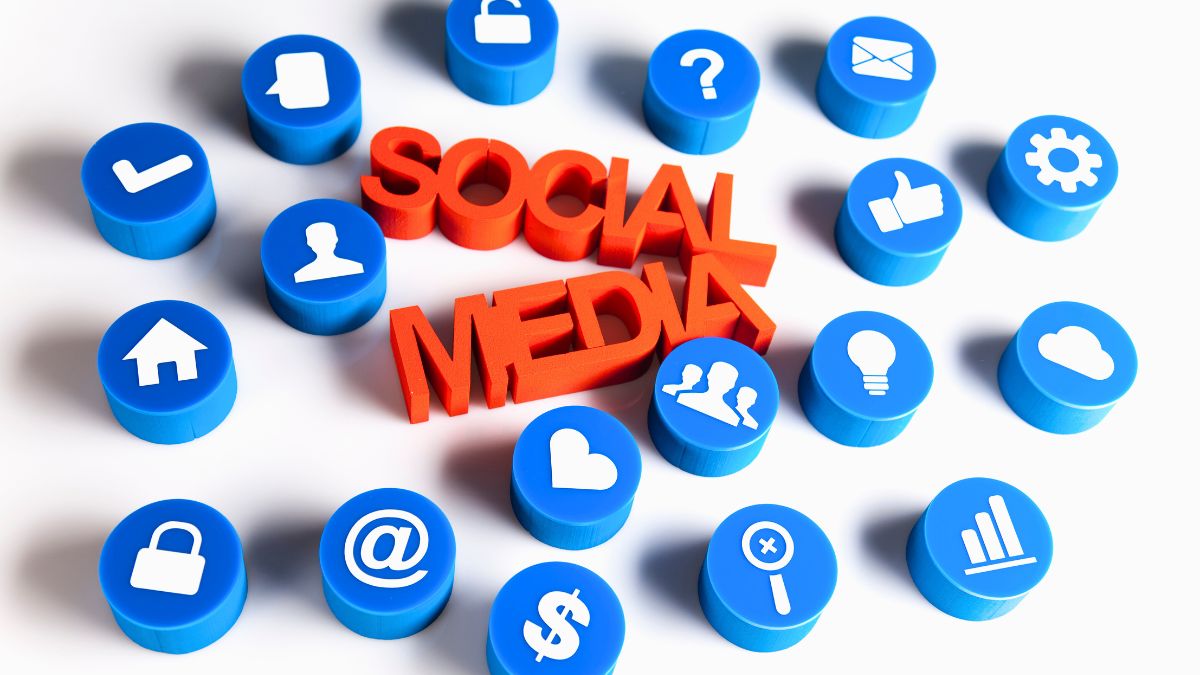 Gen Z Tried to Quit Social Media in 2025 and It Says a Lot - Dallas ...