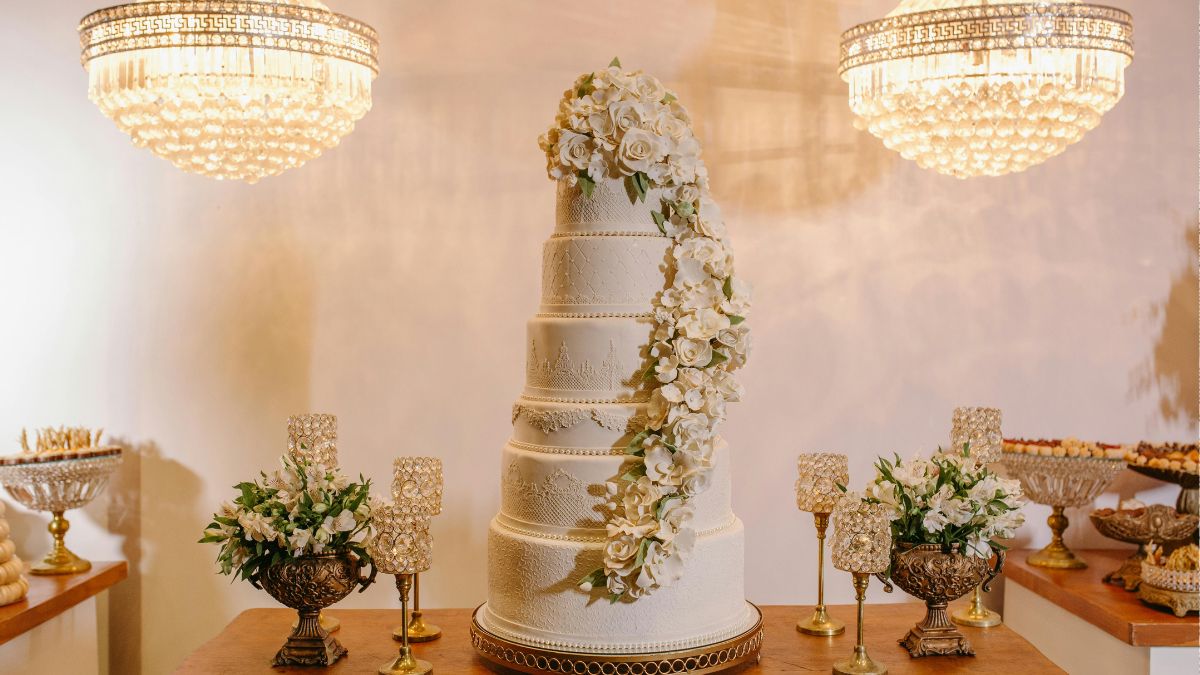 Wedding Cake Designs That Are Too Beautiful to Cut - Dallas Single (Mom ...