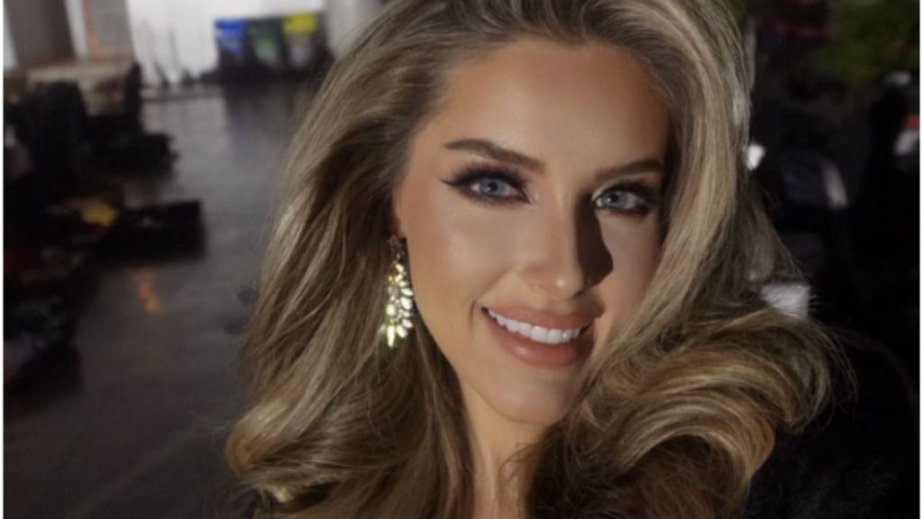 Miss Universe Canada Jaime VandenBerg Reveals She Was 16 Weeks Pregnant ...