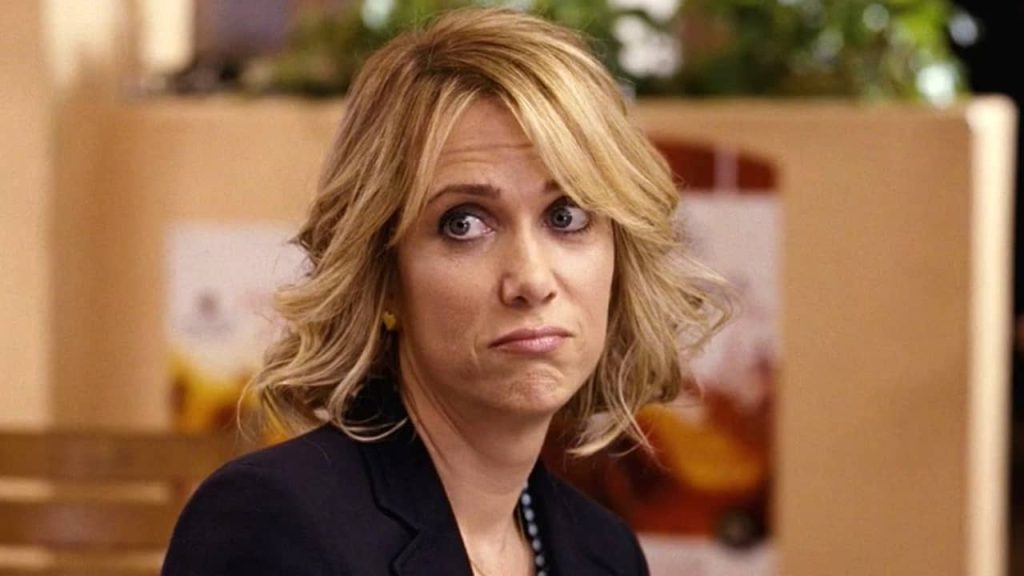 Kristen Wiig At 52 Makes The Tiny Black Dress A Vanity Fair Oscars ...
